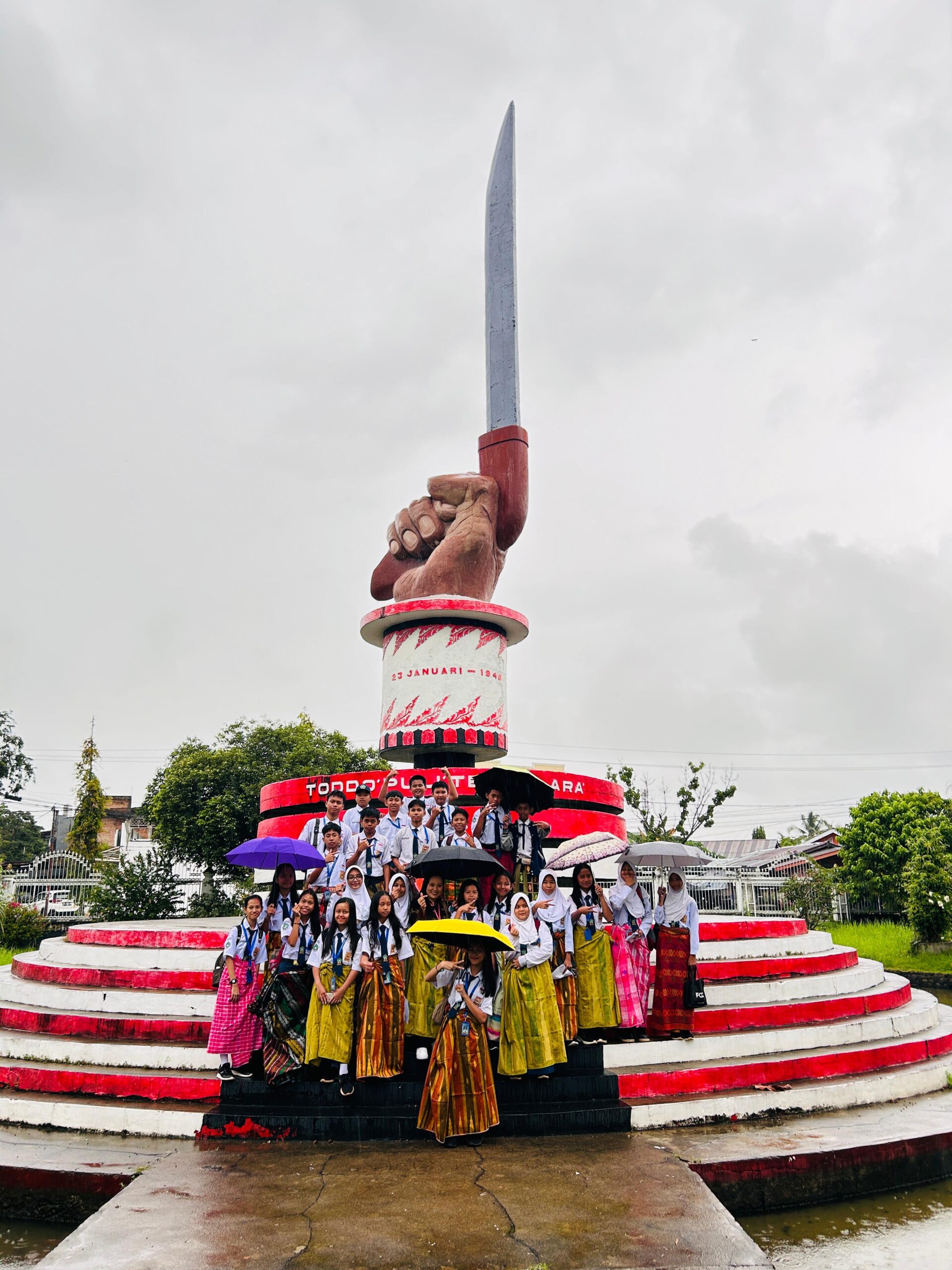 Kenali Sejarah dan Budaya, 187 Siswa YPS Kunjungi Istana Kedatuan Luwu ...